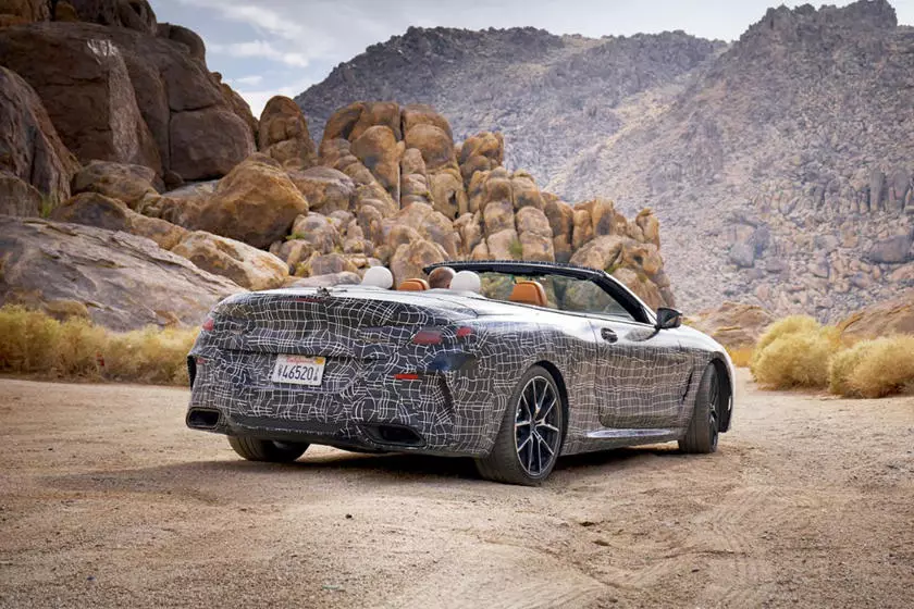 BMW 8 Series Lets The Death Valley Sunshine In 85402_5