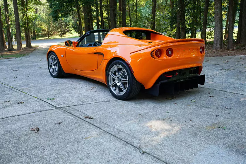 Ĉi tiu Lotus Elise (2005) Havas 330 HP Acura Integra Type-S Motoron 8551_4