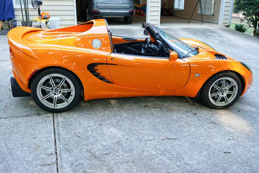 Гэты Lotus Elise 2005 года мае рухавік Acura Integra Type-S магутнасцю 330 л.з 8551_5