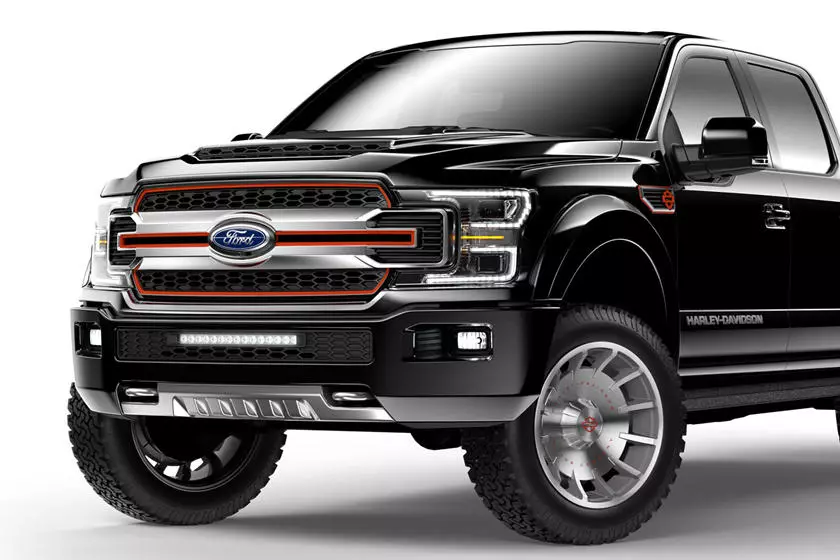 2019 Ford F-150 Harley-Davidson Concept Truck ສະເຫຼີມສະຫຼອງ 115 ປີຂອງລົດຖີບທີ່ຍອດຢ້ຽມ 85803_1