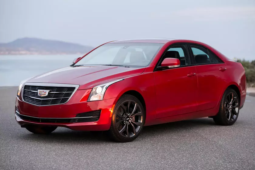 2015-2018 Cadillac ATS Sedan Iwaju Mẹta-mẹẹdogun Apa osi Wiwo