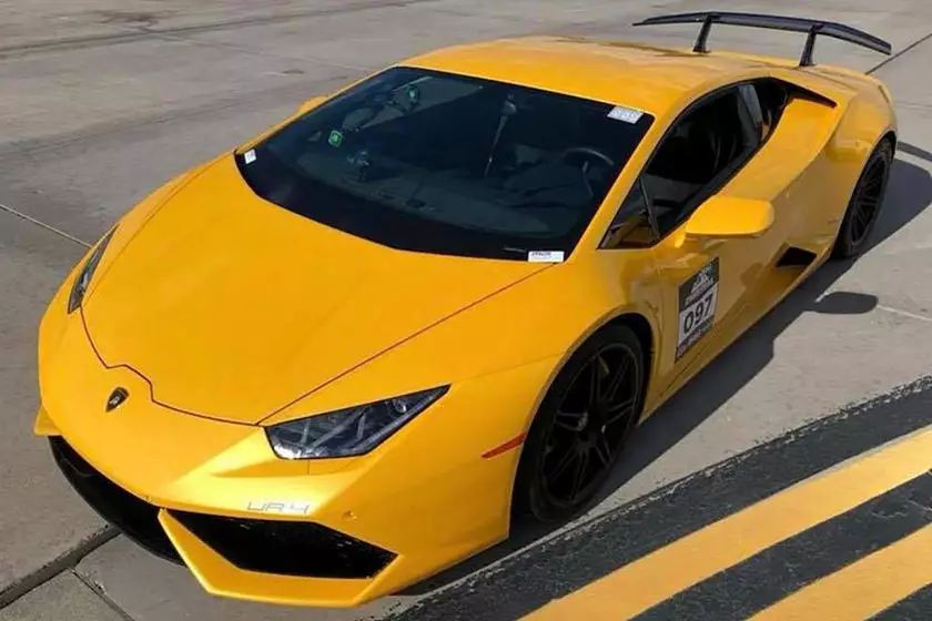 Lamborghini Huracan-a baxın, saatda 259 mil məsafədə yeni bir rekord vurdu 86501_1