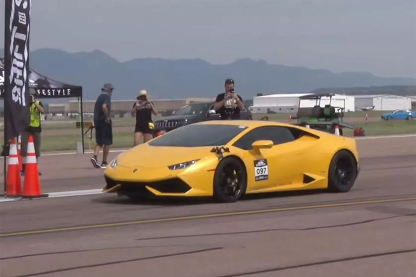 Guarda una Lamborghini Huracan che ha stabilito un nuovo record di mezzo miglio a 259 MPH 86501_3