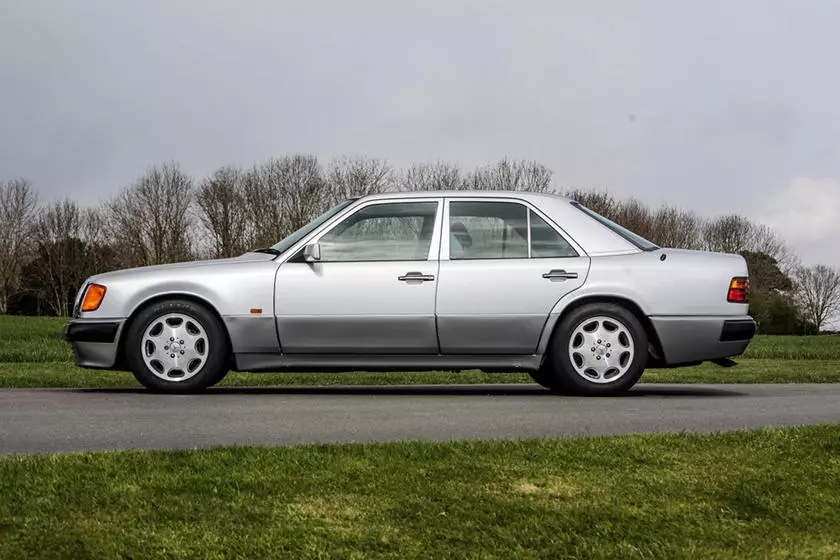 Raad eens wie zijn zeldzame V8-aangedreven Mercedes 500 E verkoopt? 86741_3