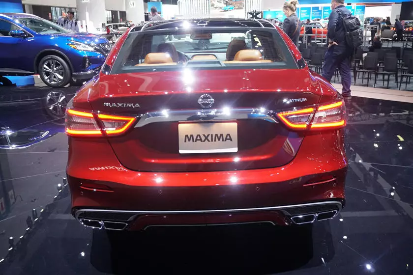 Nissan Maxima 2019 prichádza s novým vzhľadom 86750_5