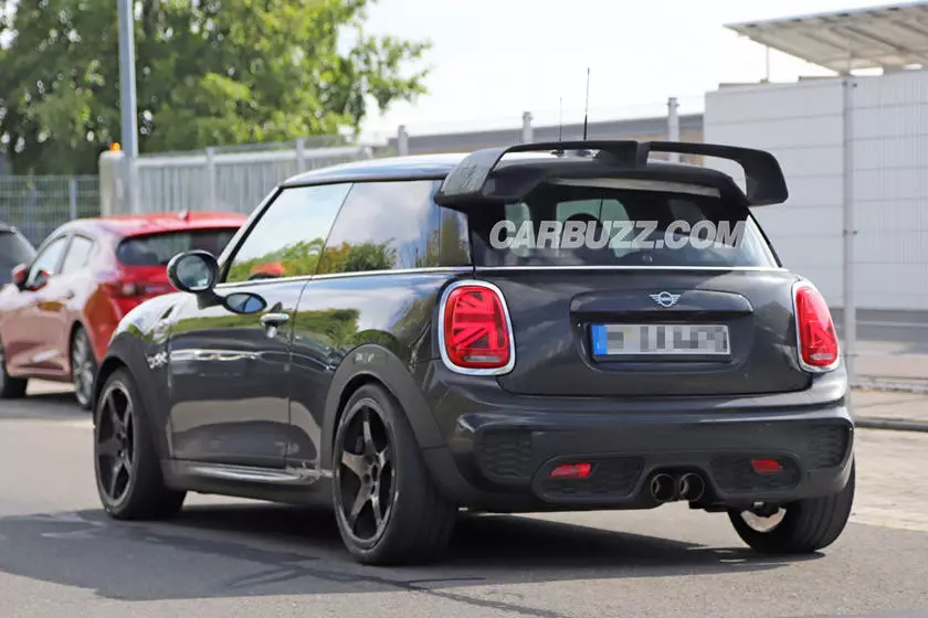 Mini Cooper Works GP стане вар'яцкім міні, якога мы заўсёды хацелі 87110_4