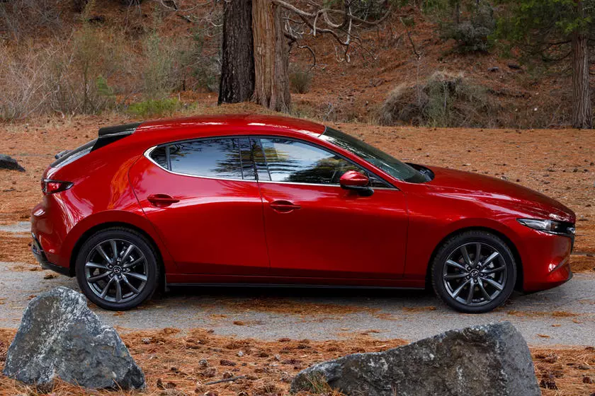 2020 Mazda3 dostane malé zvýšenie ceny a niekoľko nových kolies 87360_3