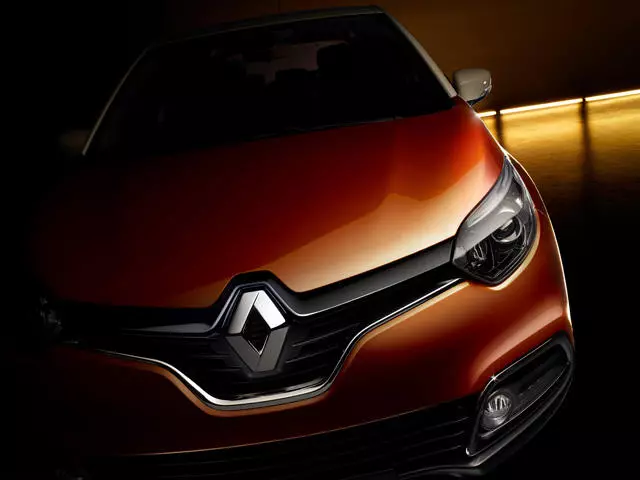 Renault Previews Captur SUV 87633_1