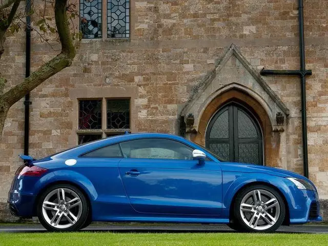 Audi Q1 Concept는 실제로 다음 TT가 될 수 있습니다. 87644_2