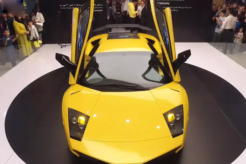 নকল Lamborghini Murcielago SV ইরানের রিভার্স-ইঞ্জিনিয়ার 87663_2