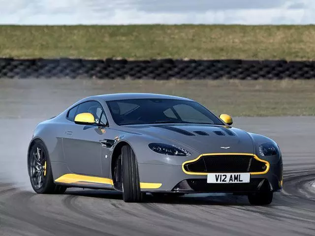 Hivi Ndivyo Aston Martin Alivyobadilika Kwa Mara Nyingine Tena 87689_1