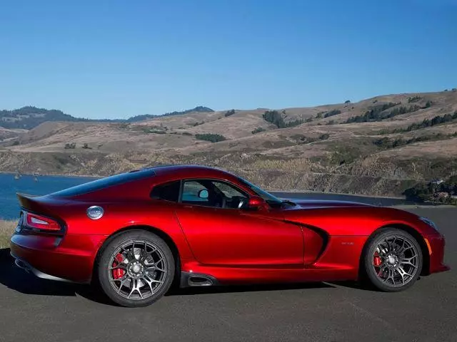 Dodge SRT Viper kii yoo funni pẹlu Hellcat V8 87819_2