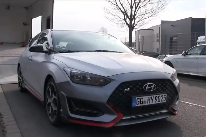 Hyundai Veloster N-in yeni funksiyasını sirr saxlaya bilməz 87980_1