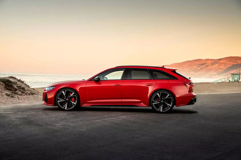 2021 Audi RS6 Lateral View