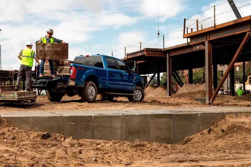 2020 Ford Super Duty კონკურენციას გასცდება 88237_3