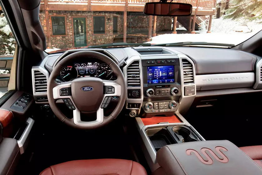 2020 Ford Super Duty კონკურენციას გასცდება 88237_5