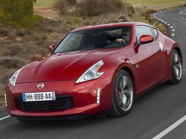 මීළඟ Nissan Z මෝටර් රථය Hybrid එකක් වේ, Targa එකක් පිරිනැමේ 88329_1