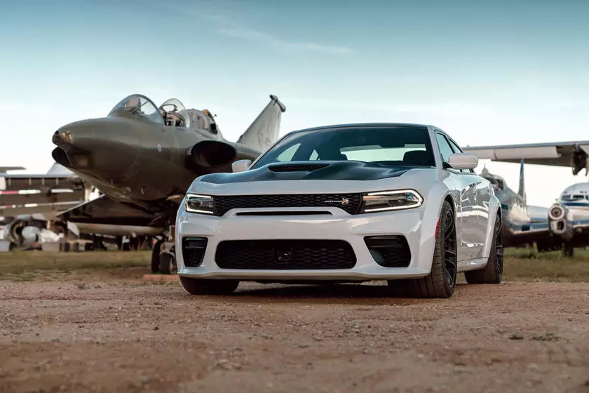 2020 Dodge Charger Hellcat Widebody ကို 707 HP ဖြင့် ထုတ်လွှတ်သည်။ 8837_13