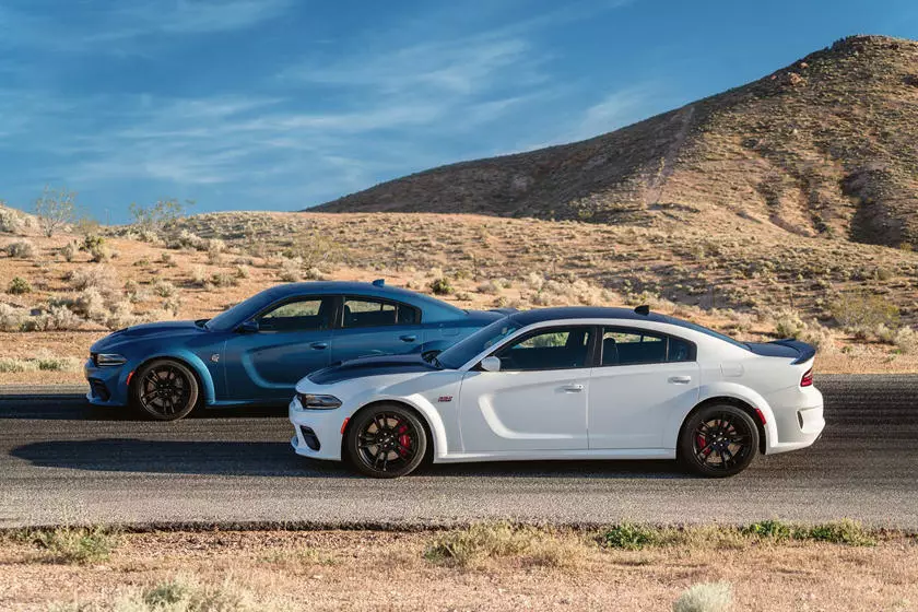 Dodge Charger Hellcat Widebody 2020 Dilepas Dengan 707 HP 8837_3