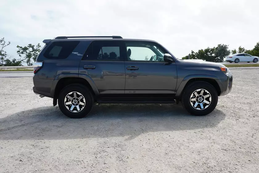 Revizyon tès kondwi Toyota 4Runner 2019: Viv ansyen lekòl la 88445_17