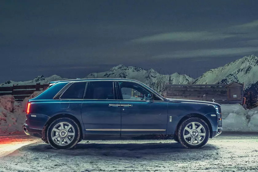 2019 Rolls-Royce Cullinan ဘေးထွက်မြင်ကွင်း