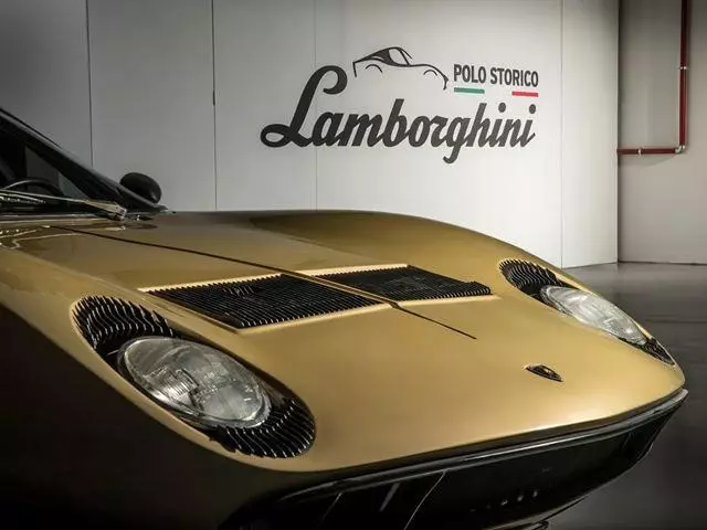 Lamborghini приглашает вас посетить новый центр наследия в Италии 88704_4