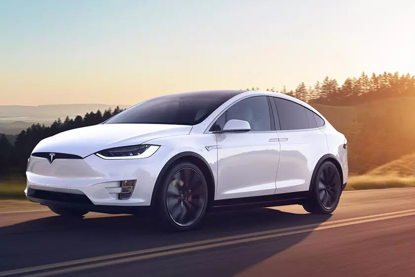 Vista frontal del Tesla Model X 2016-2019