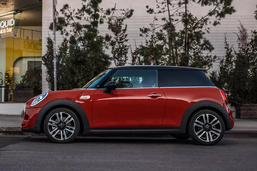 2019-2020 Mini Cooper Hardtop hliðarsýn