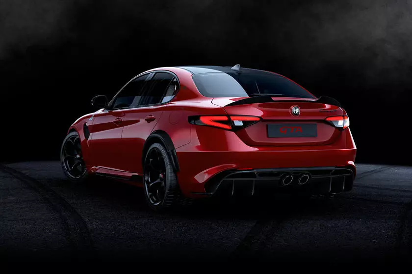 Alfa Romeo Mendedahkan Giulia GTA 540-HP serba baharu Dan GTAm Berfokus Trek 8892_12