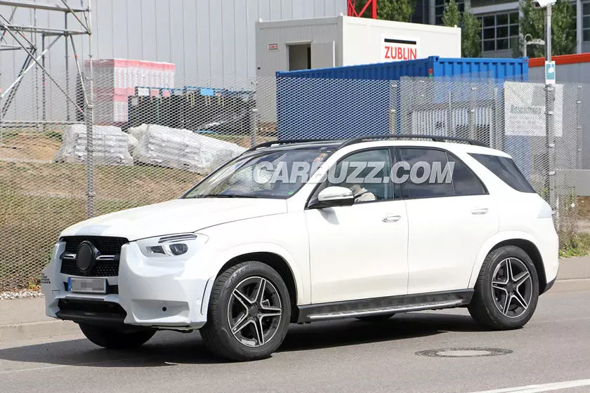 Mercedes biedt in wichtige sneakpeak fan 2019 GLE 89088_3