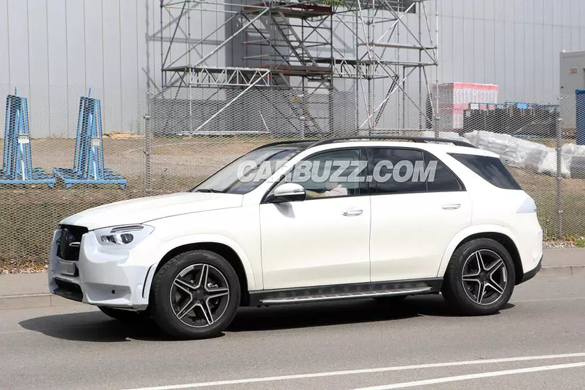 Mercedes biedt in wichtige sneakpeak fan 2019 GLE 89088_4