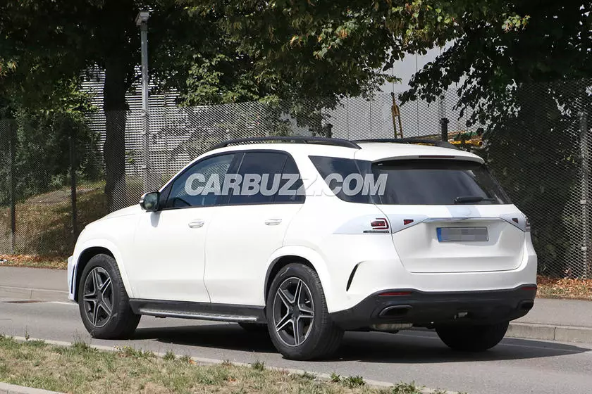 Mercedes biedt in wichtige sneakpeak fan 2019 GLE 89088_6