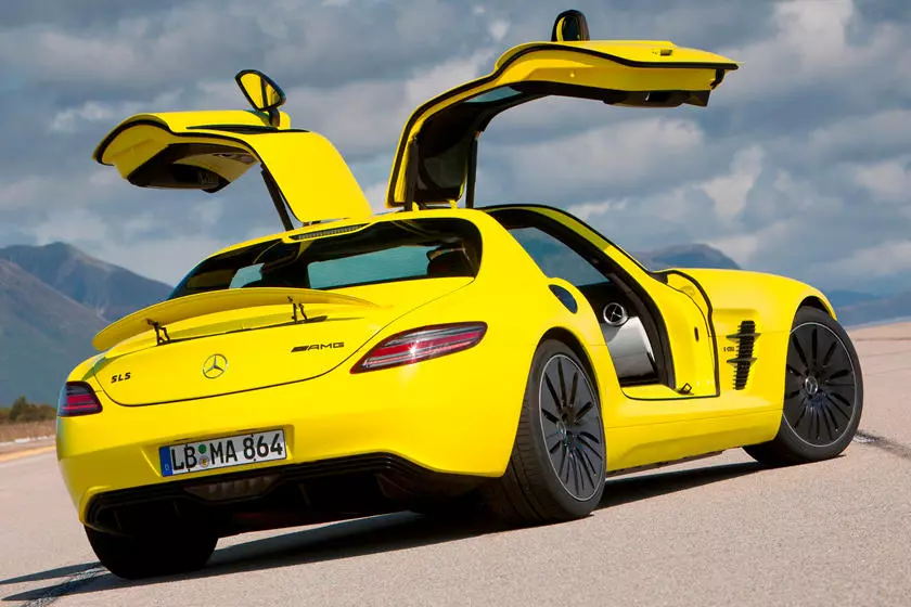 Mercedes-AMG GT SLS الیکٹرک ڈرائیو کے جانشین میں تبدیل ہو سکتا ہے۔ 8910_2