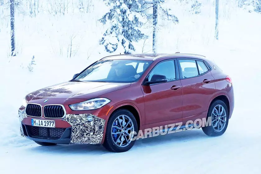 BMW X2 ning ikkita issiqroq versiyasini Nyurburgringda sinovdan o'tkazmoqda 89165_1