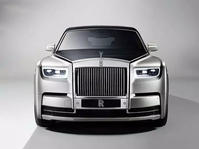 Ni fydd Rolls-Royce yn Disodli The Phantom Coupe Neu Drophead 89173_1