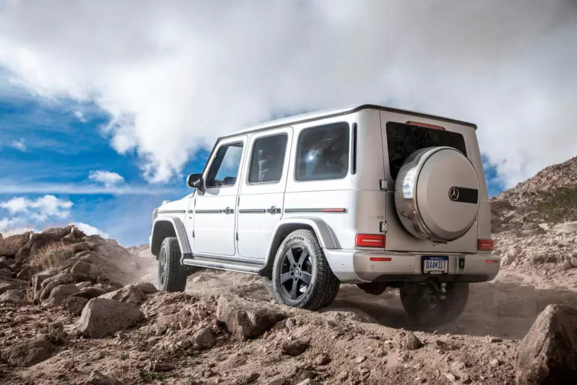 Vista de ángulo traseiro Mercedes-Benz G-Class G550 2019-2020