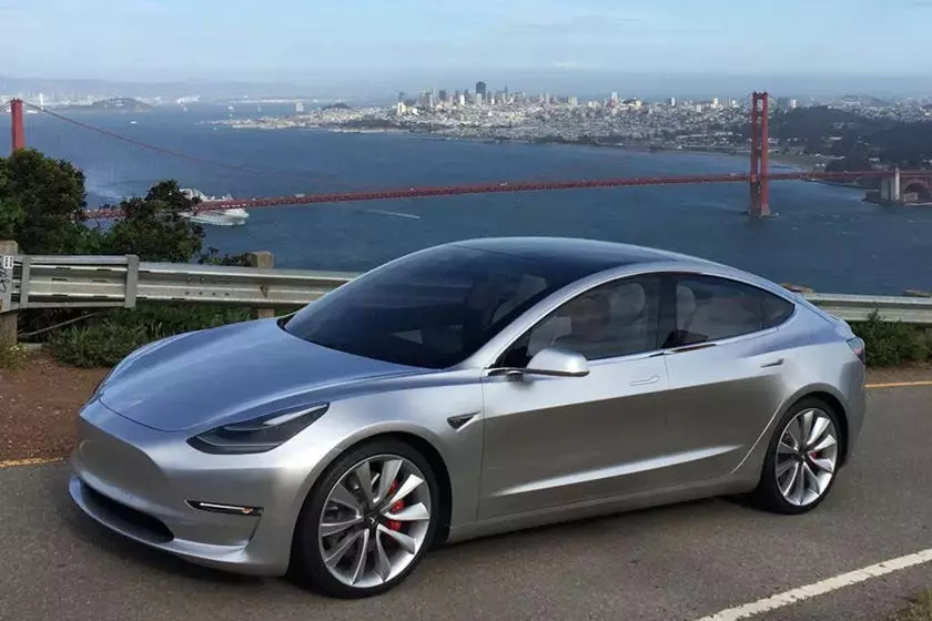 Tesla Model 3 Naha Wê Bi Xwe Bikişîne Garajê 89380_6