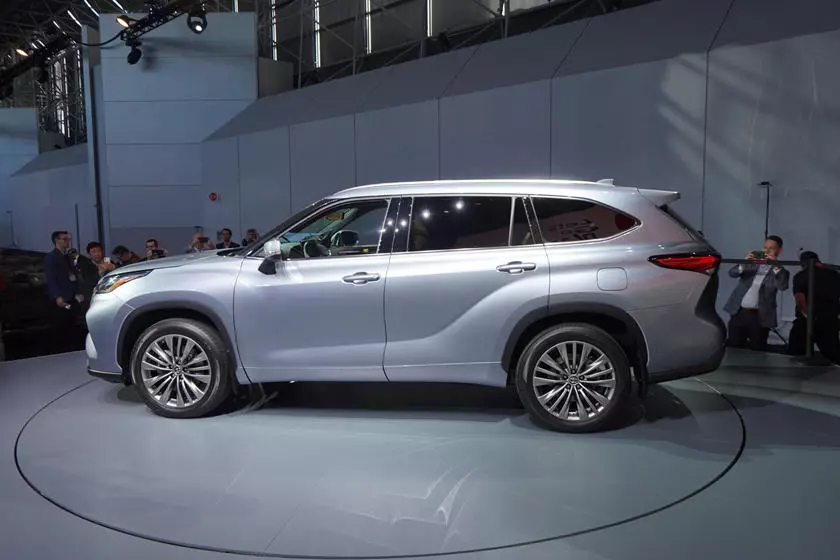 Γνωρίστε το ολοκαίνουργιο Toyota Highlander 2020 89474_5