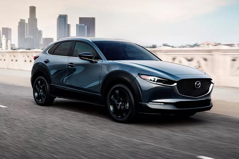 2021 Mazda CX-30 2.5 Turbo yn costio llai na'r 3 hatchback 8950_1