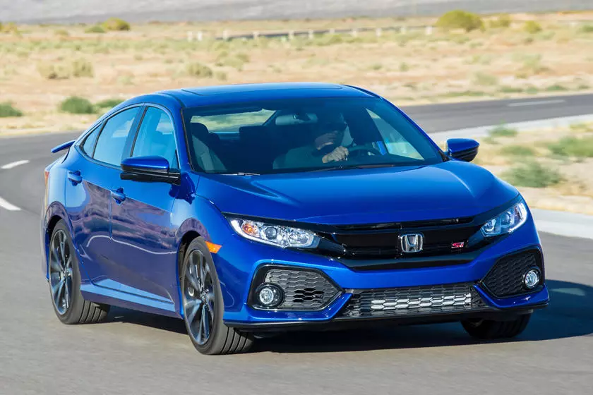 Honda በሲቪክ 155 HP Turbo Four በHR-V ክሮስቨር ሞላ 8951_7