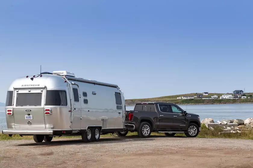 2019-2020 GMC Sierra 1500 Rear Angle View