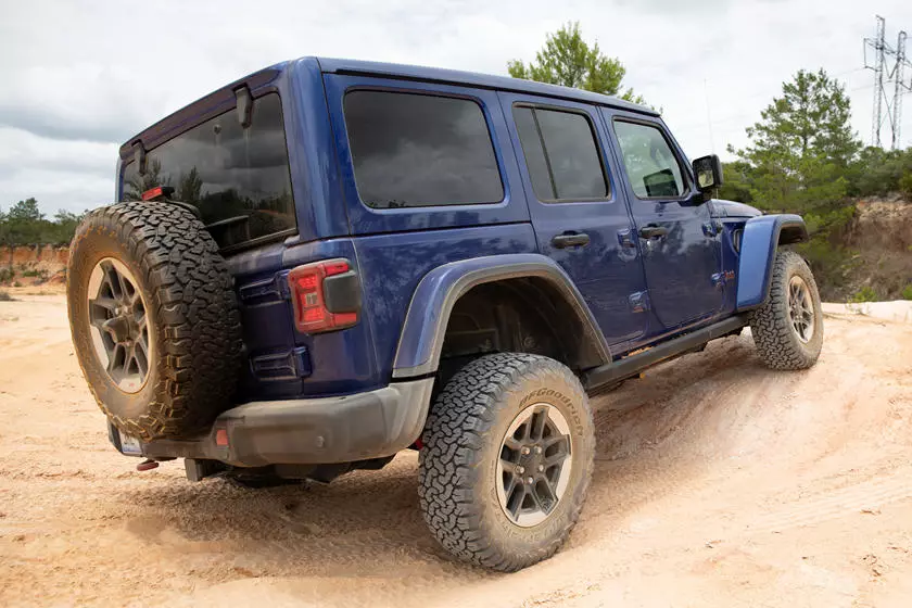 2018-2021 Jeep Wrangler Unlimited Aft View