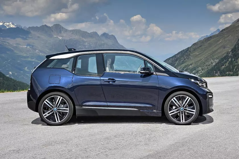 2018-2020 BMW i3 Hatchback set fra siden