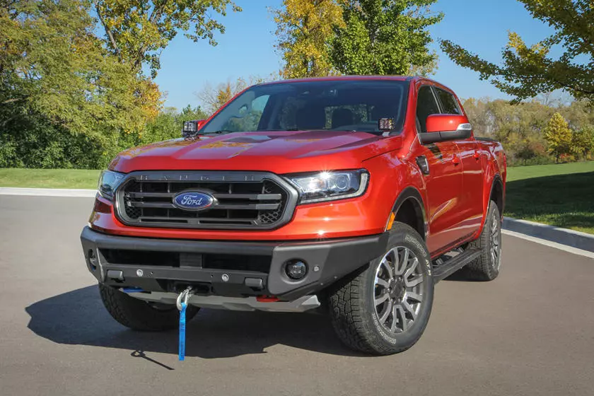 Ford Ranger איז גרייט צו ווינטשן איר פֿון אַ פּראָסט אָרט 89854_1