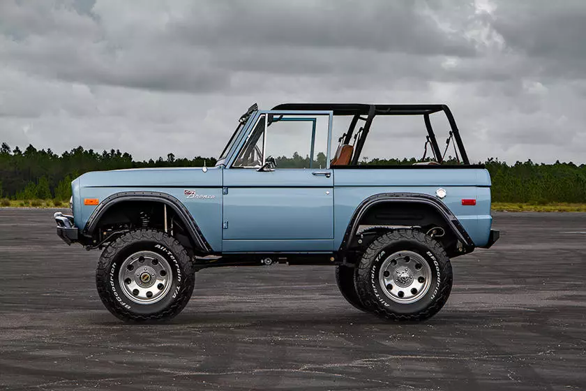 Sansasyonèl Ford Bronco Restomod 1973 koute plis pase yon McLaren 570S 89968_3