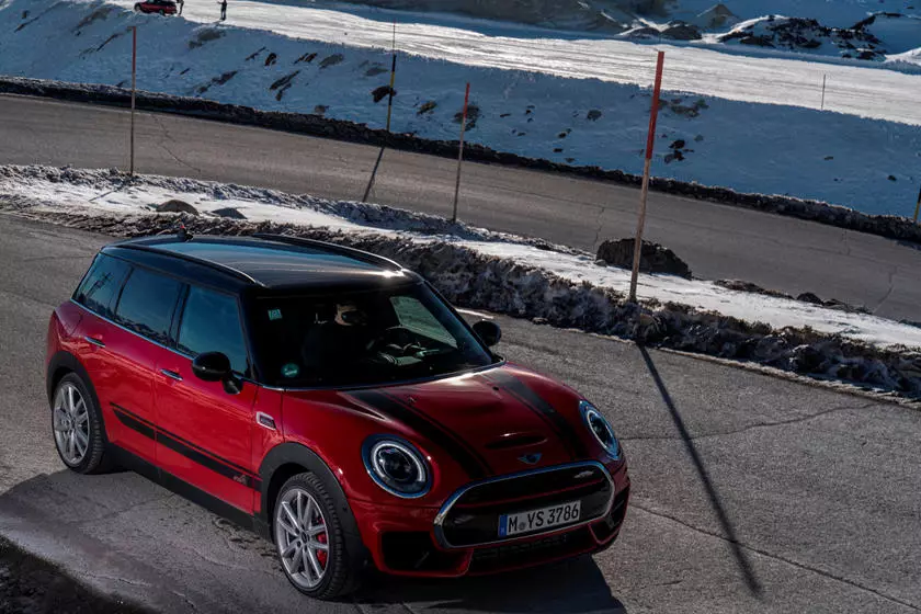 Mini John Cooper Works Clubman 2017-2020 років, вид спереду