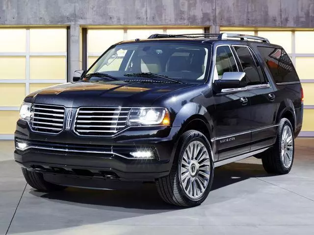 Lincoln Navigator ga-abụ ihe ọhụrụ maka 2017 90141_2