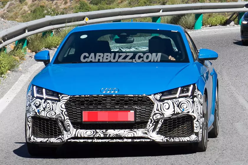 Міне, 2019 жылғы Audi TT RS Facelift-тің алғашқы көрінісі 90158_2