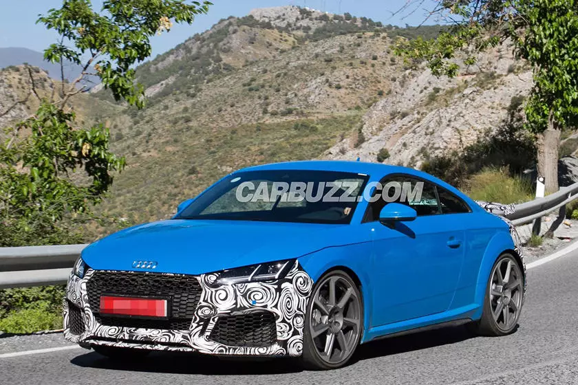 Міне, 2019 жылғы Audi TT RS Facelift-тің алғашқы көрінісі 90158_3