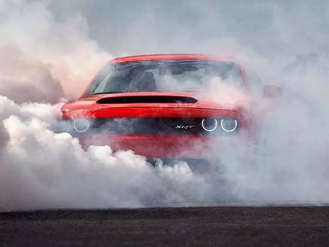 Dodge Challenger Hellcat zahlédl testování s démonickou hnací jednotkou 90315_1